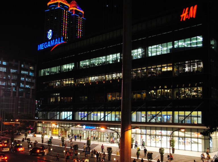 Metro’s Mall Hours for the Holiday Season | Philippine Primer