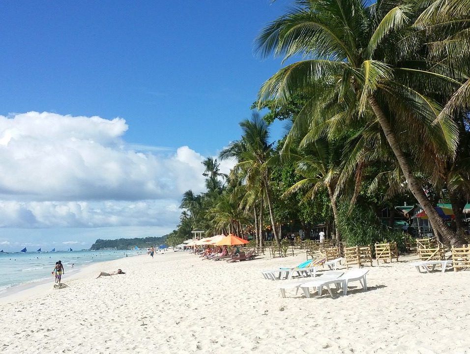 Duterte gives DENR 6 months to “fix Boracay” | Philippine Primer