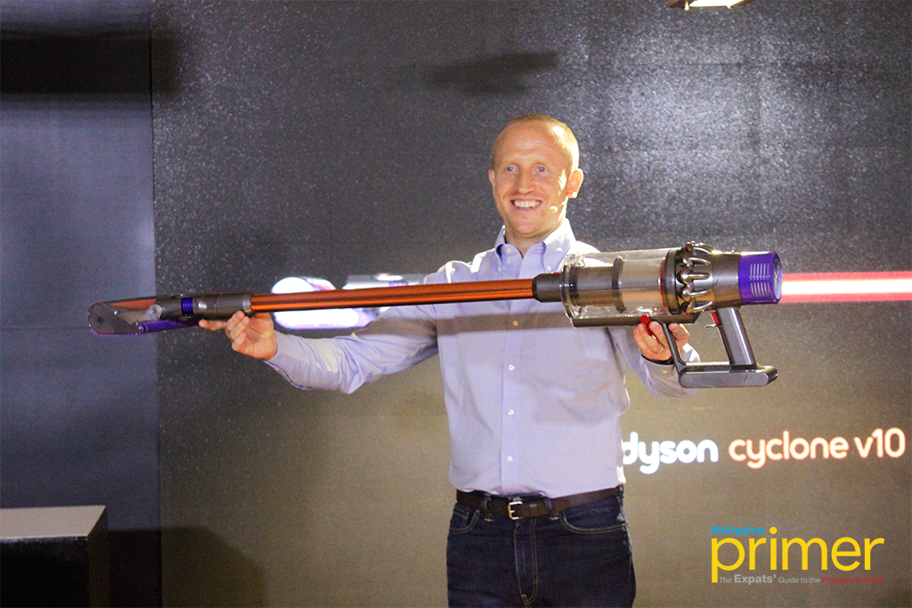 Dyson Introduces the V10: Power of a Corded in a Cordless Vacuum ...