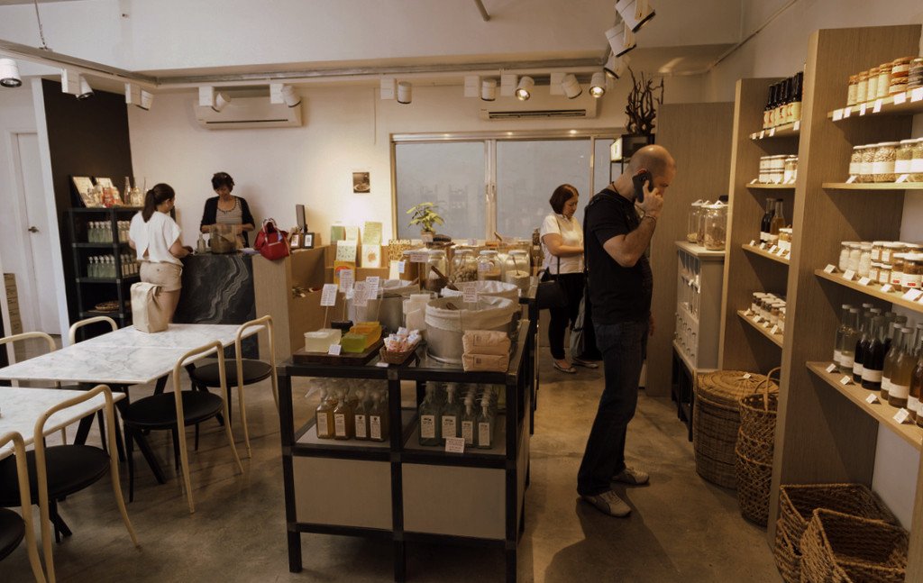 7 Souvenir Shops Around Manila for Quality Local Handicrafts ...