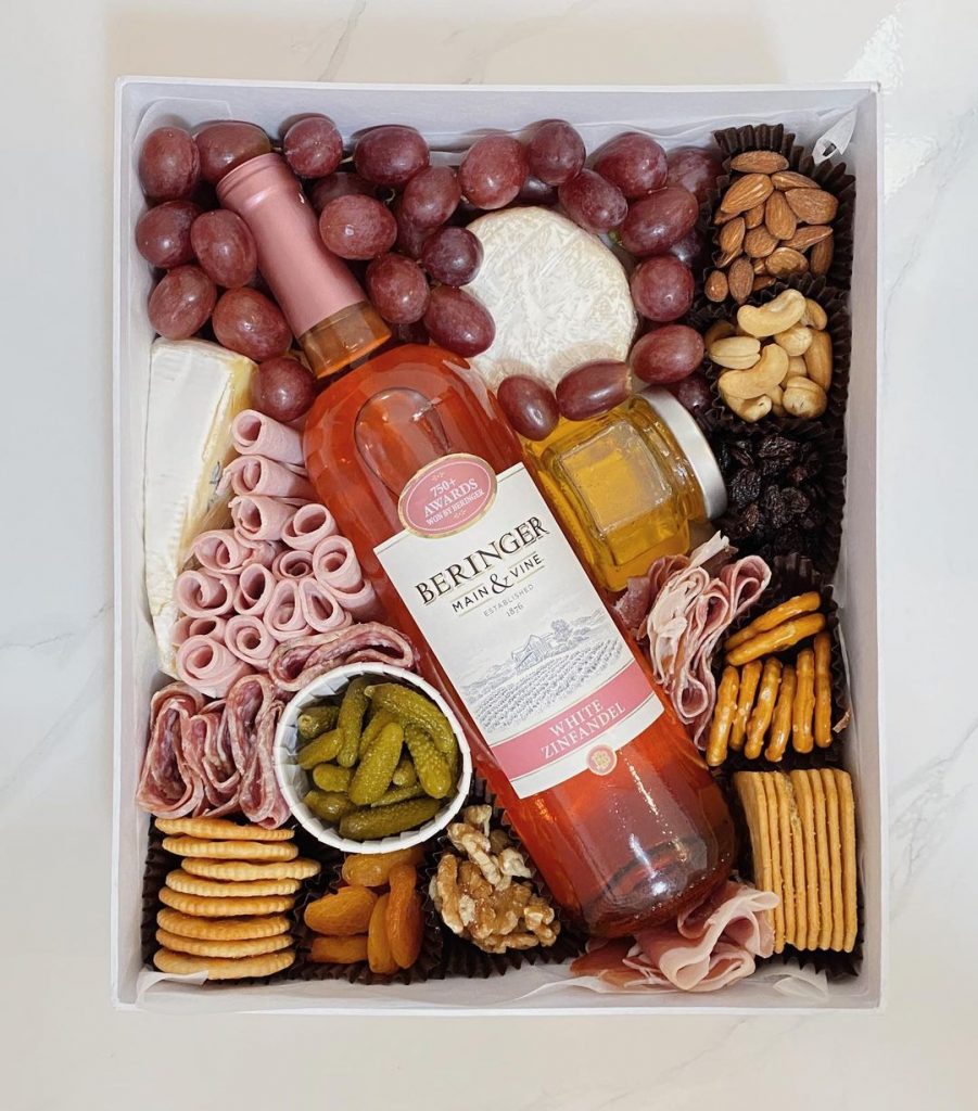 LIST: 11 Grazing Boxes for Holidays and Intimate Home Celebrations ...