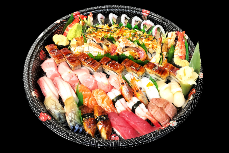 Royal Sakura Japanese Restaurant Welcomes the Holidays with New Party ...