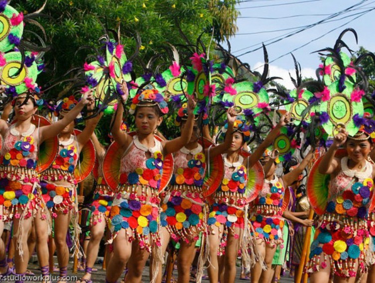 A festival of epic origins and proportions: Legazpi City’s Ibalong ...