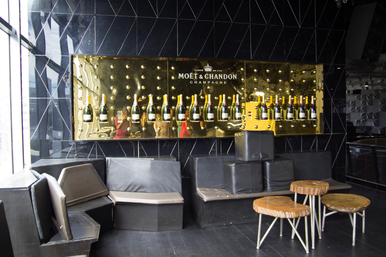 HyvE Boutique Nightclub | Philippine Primer