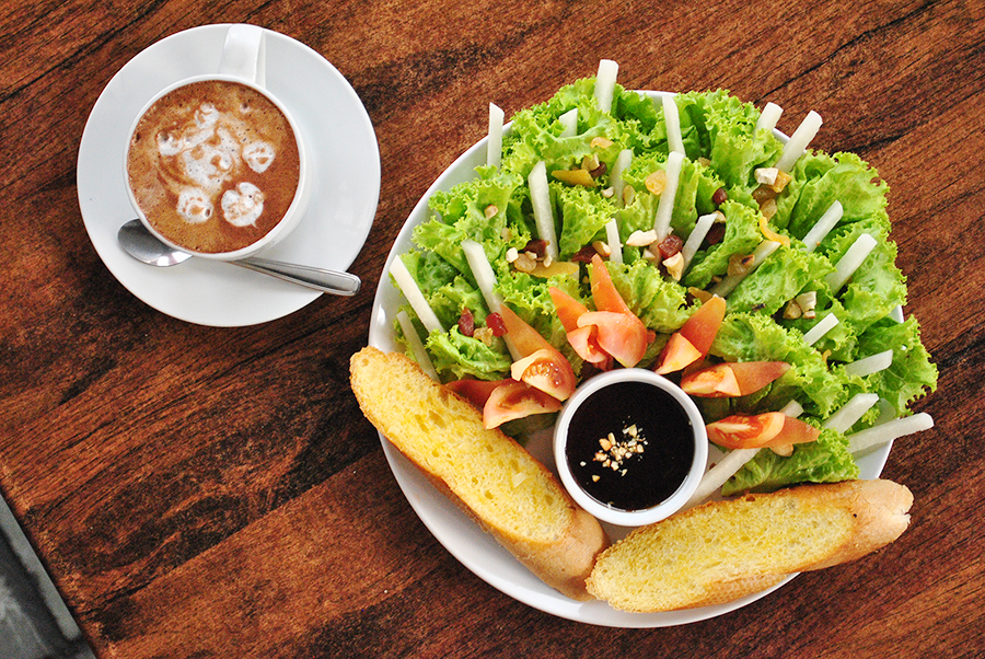 Echo Café | Philippine Primer