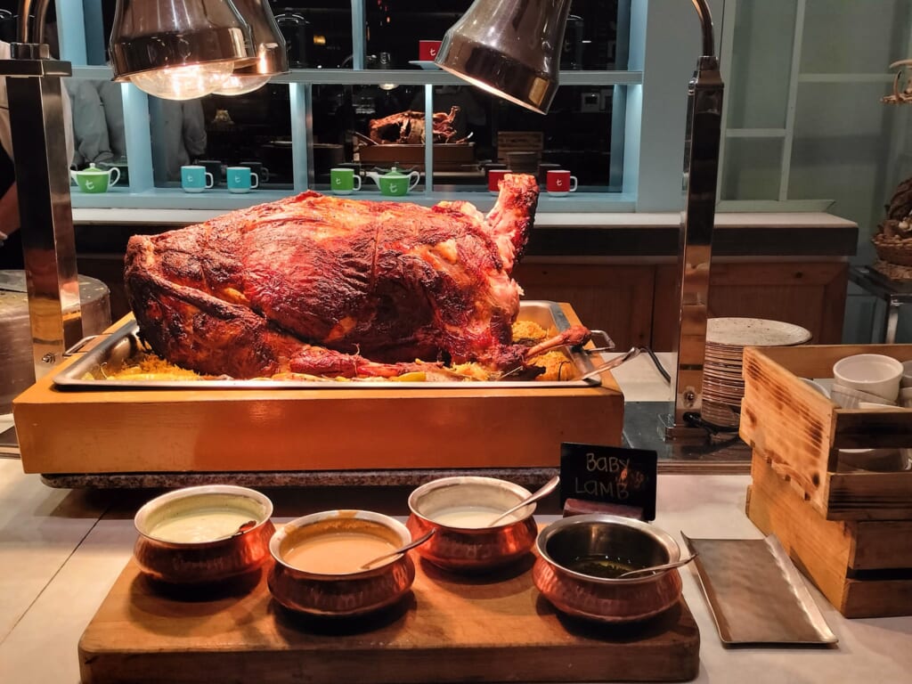 The Pantry at Dusit Thani Manila: A Premium Fark-to-fork Buffet Worth ...