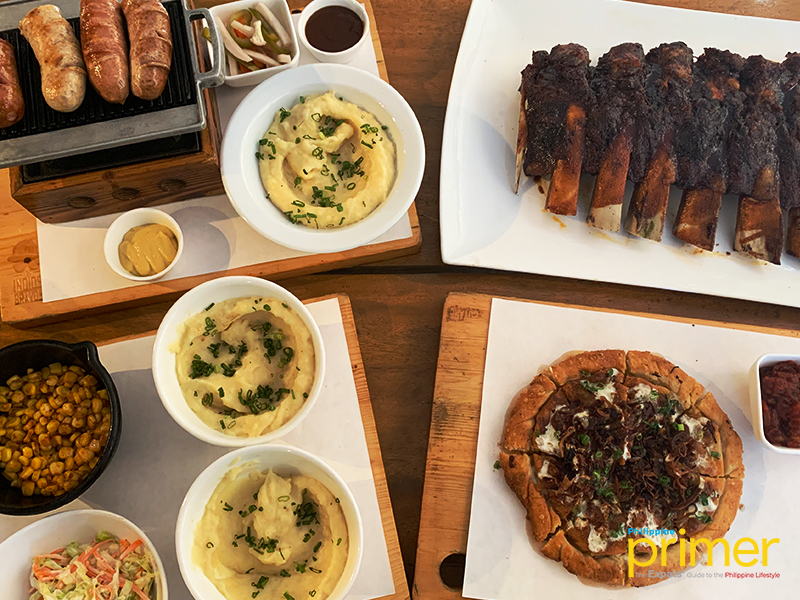 Los Indios Bravos in Boracay: Braving The Island Through Classic Pub ...