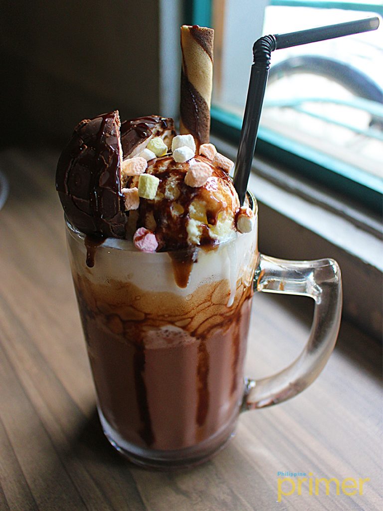 Troika in Manila: 3-in-1 hangout for food, beer, and art | Philippine ...