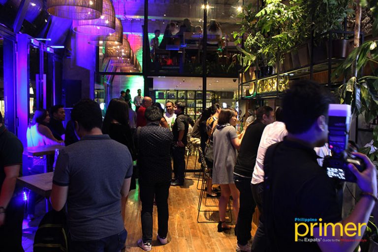 (CLOSED) Max’s Kabisera in BGC: A Redefined Version of the Two Best ...