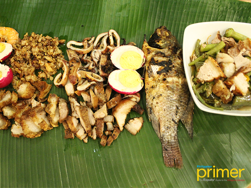 Ihawan sa Caoayan: Serving Filipino Feast in A Traditional Kamayan ...