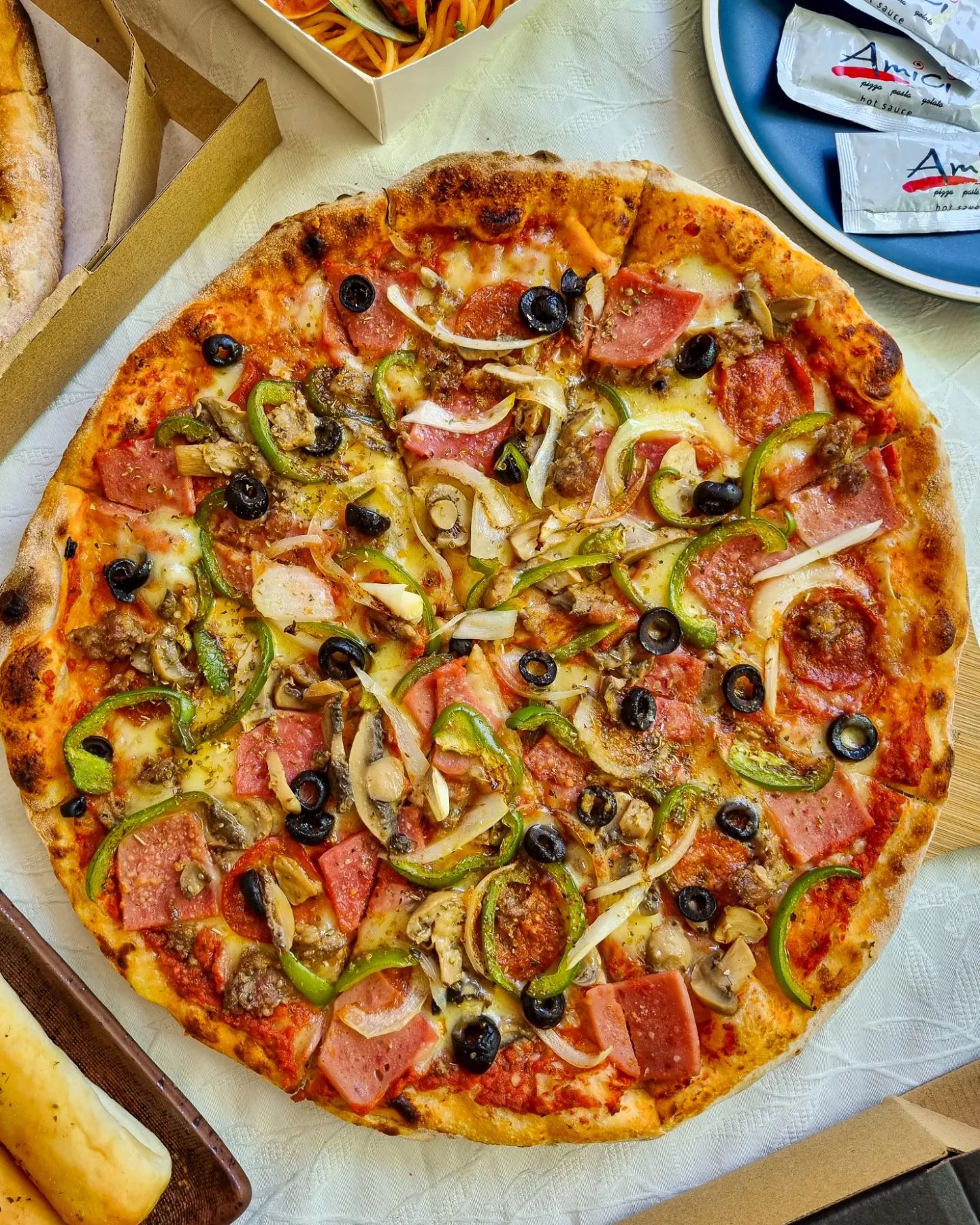 Amici in BGC: Serving Fresh Italian Food That Caters to the Filipino ...