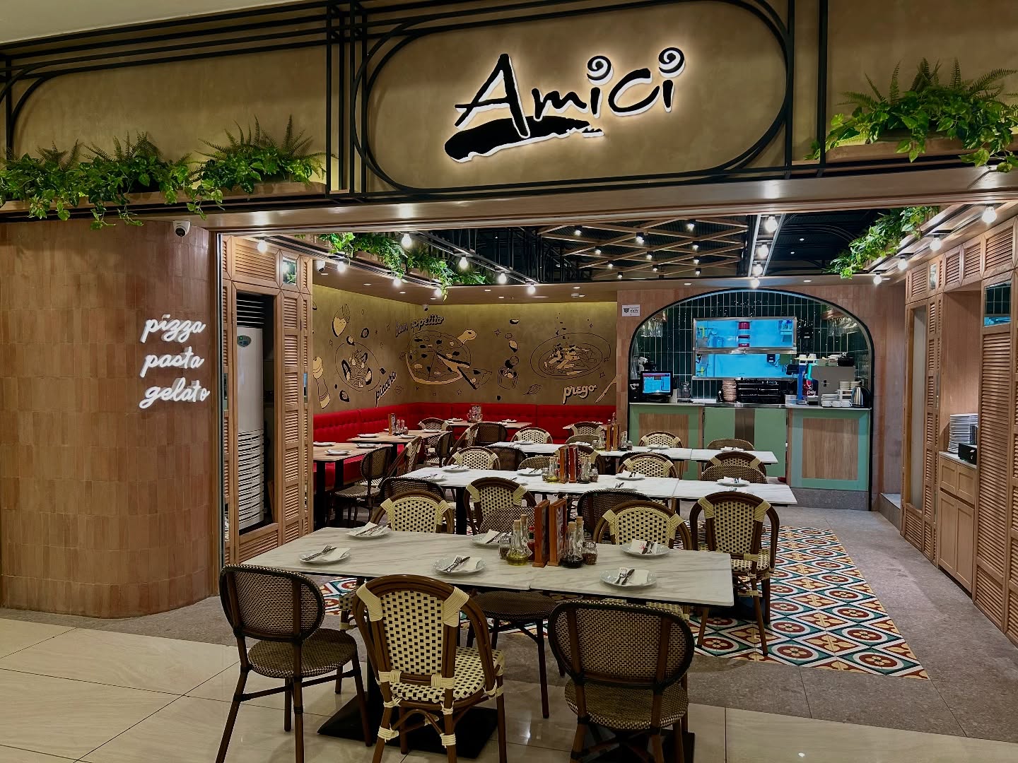 Amici in BGC: Serving Fresh Italian Food That Caters to the Filipino ...