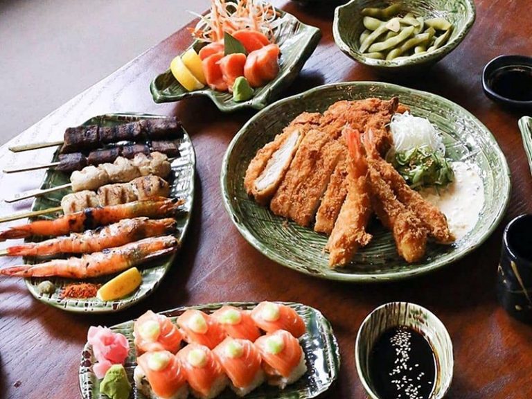 Hottest Legaspi Village Restaurant 2019 Food | Philippine Primer