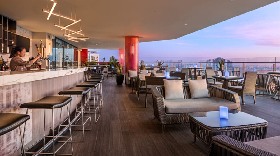 Misto & Straight Up in Makati: Offering Sky-high Dining Experience with ...