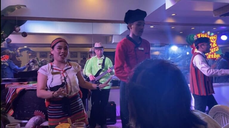 The Singing Cooks & Waiters in Pasay: Top-notch Filipino Food and ...