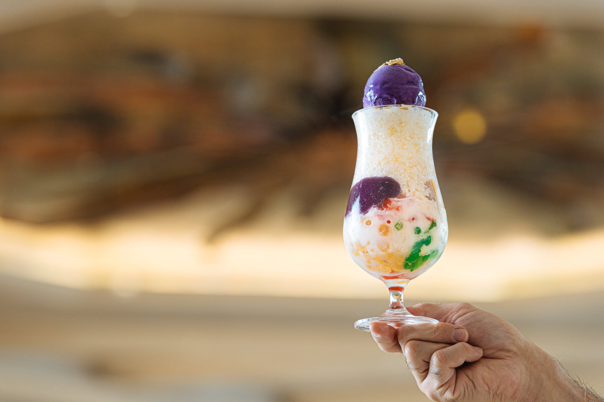 The Lobby at The Peninsula Manila: Treat Yourself to Award-Winning Halo ...