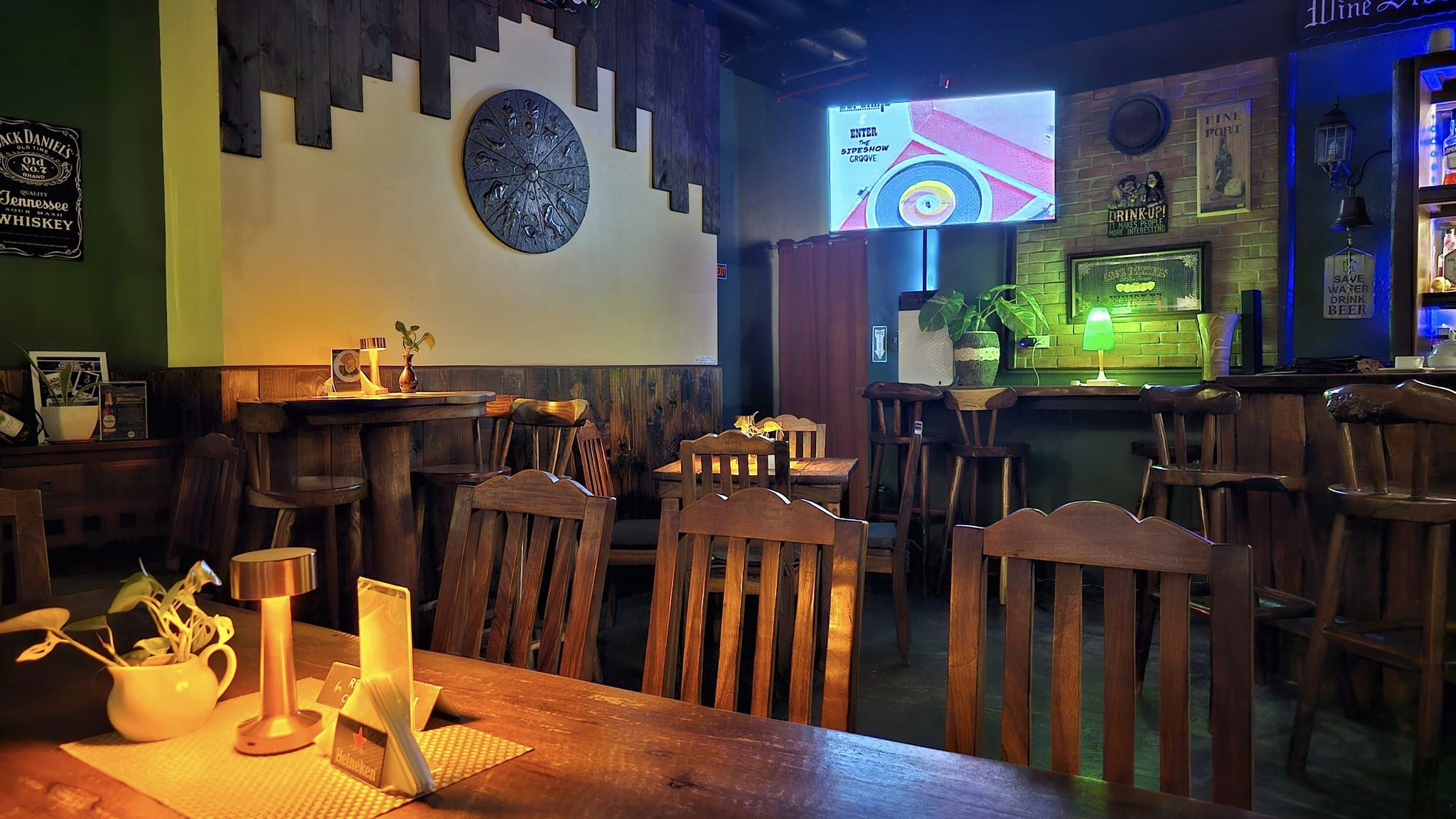 Prost Bar and Restaurant in Alabang: Cheers to German Food and Beers ...