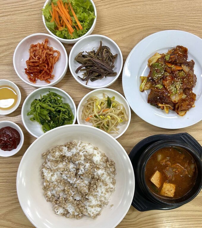 Kumsugangsan in Makati: Faithfully Recreated Korean Dishes You’ll Fall ...