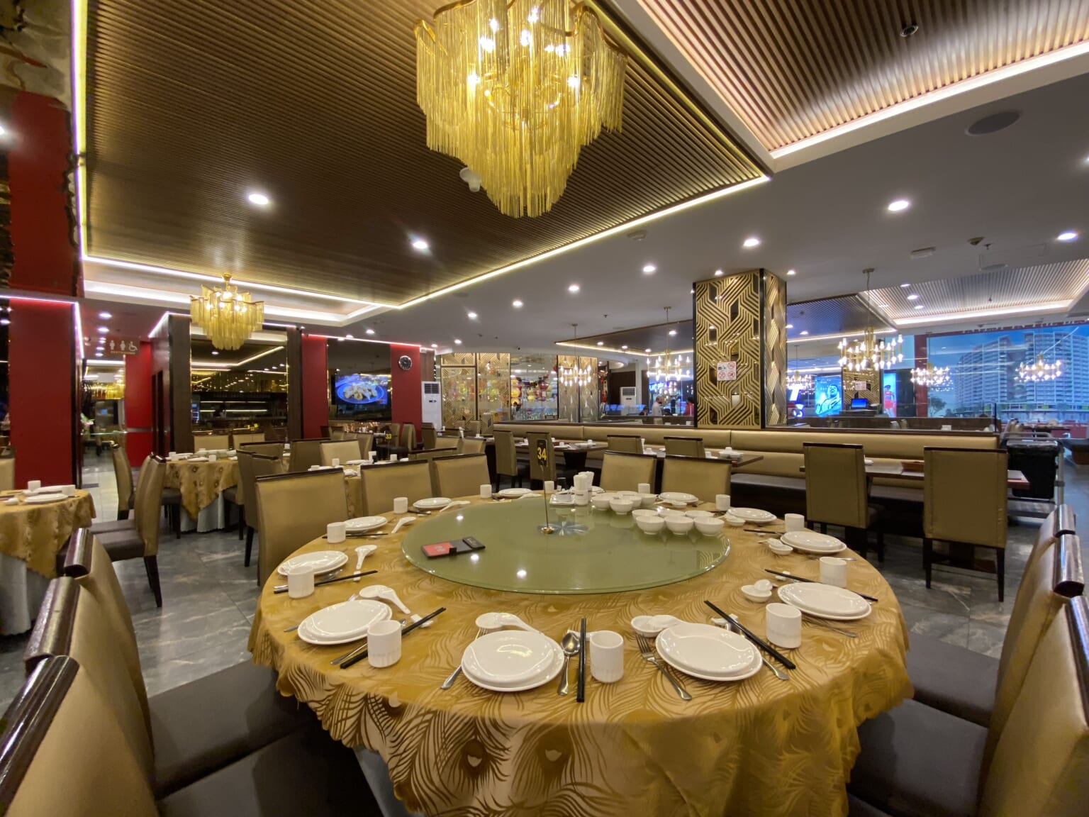 King Chef Seafood Restaurant in Binondo: Delectable Filipino-Chinese ...