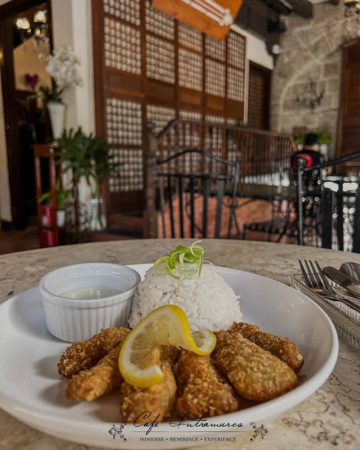 Cafe Intramuros in Intramuros: A Spanish Colonial Period-themed Cafe ...
