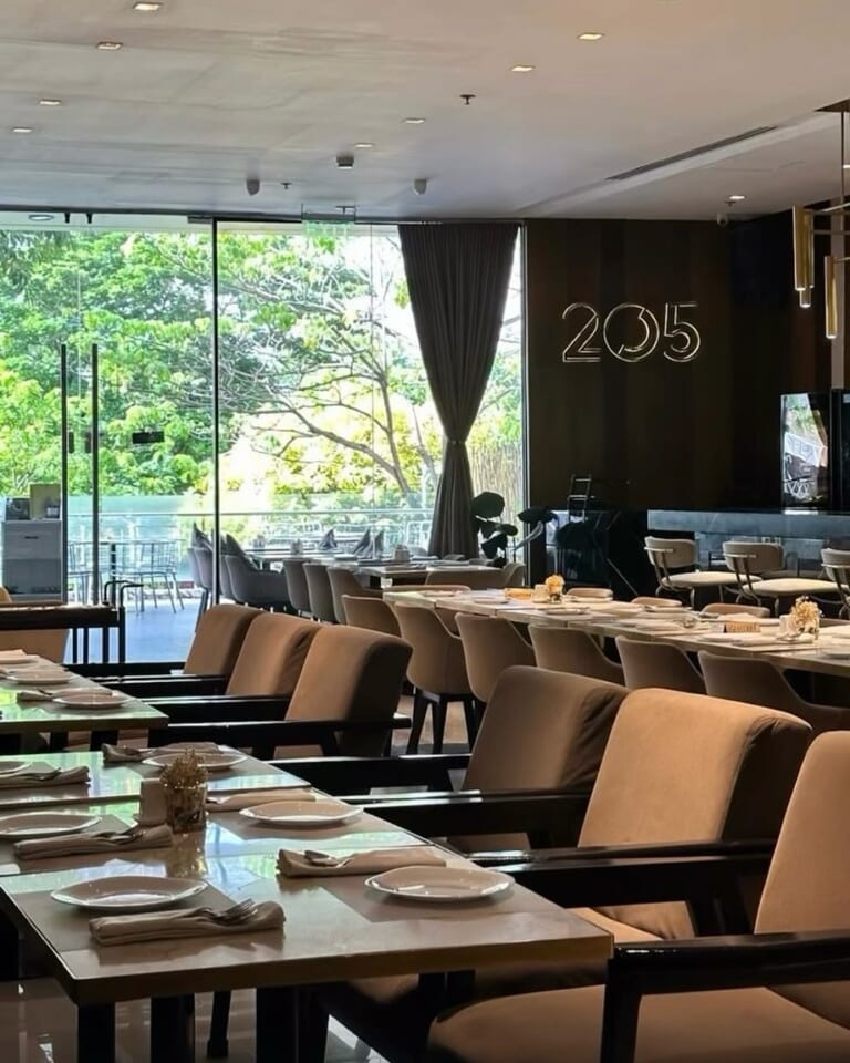 205 BGC in Taguig: Serving Coffee, Cocktails, Wine, and Comfort Food ...