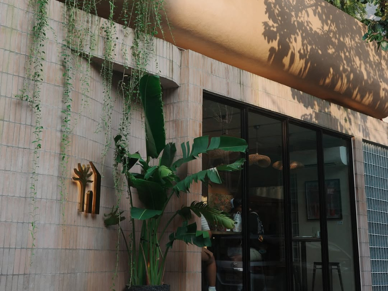 Treehouse Cafe in Makati: A Creative Escape Built Around a Living Duhat ...