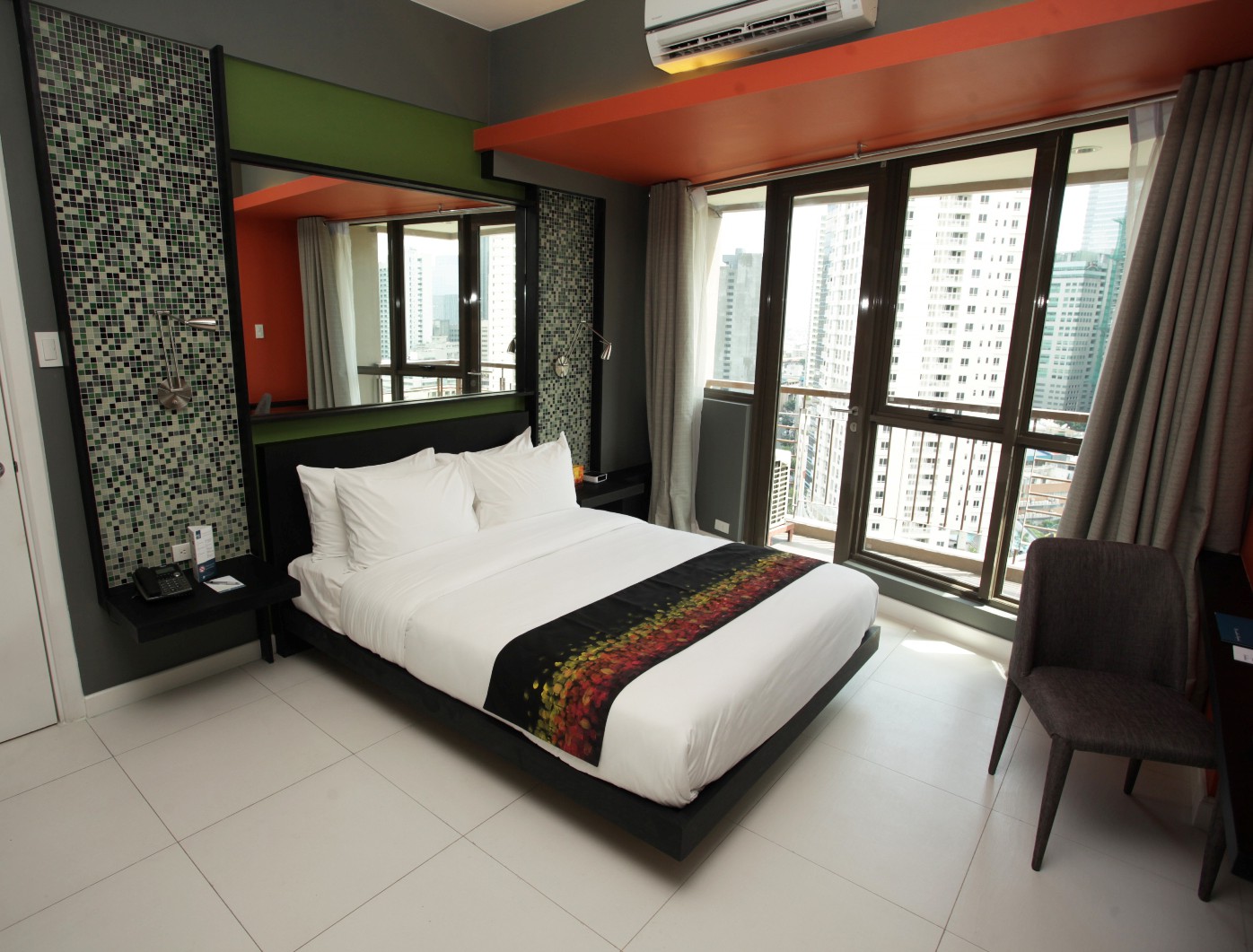 KL Serviced Residences in Legaspi Village: Your Quick Staycation ...