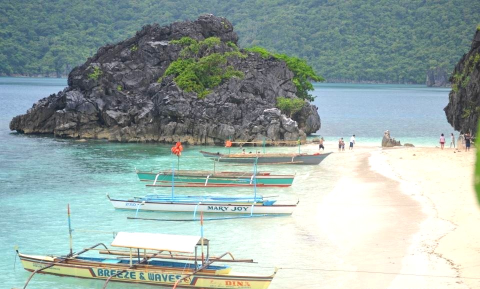 Exploring The Of Caramoan Philippine Primer
