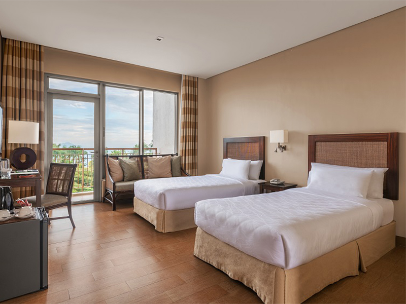 Summit Ridge Tagaytay: A Luxurious Stay on Top of the Hill | Philippine ...