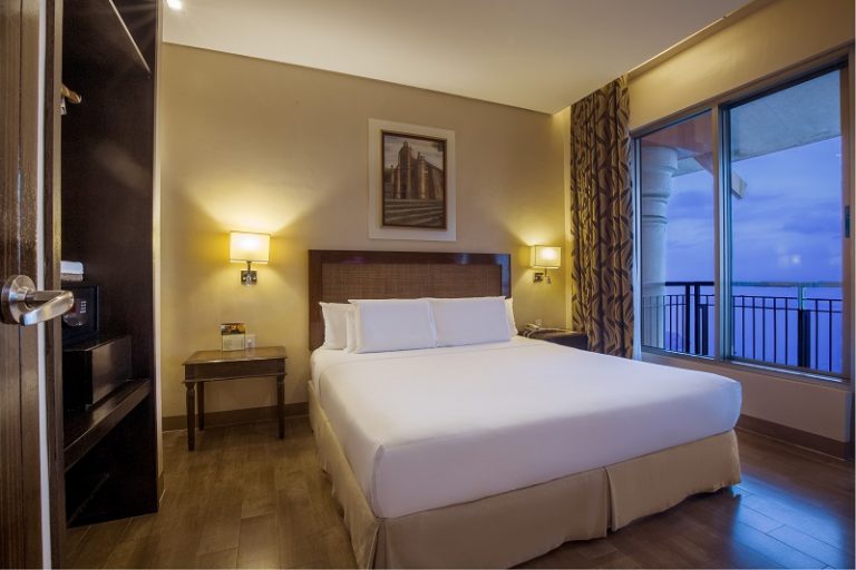 Summit Ridge Tagaytay: A Luxurious Stay on Top of the Hill | Philippine ...