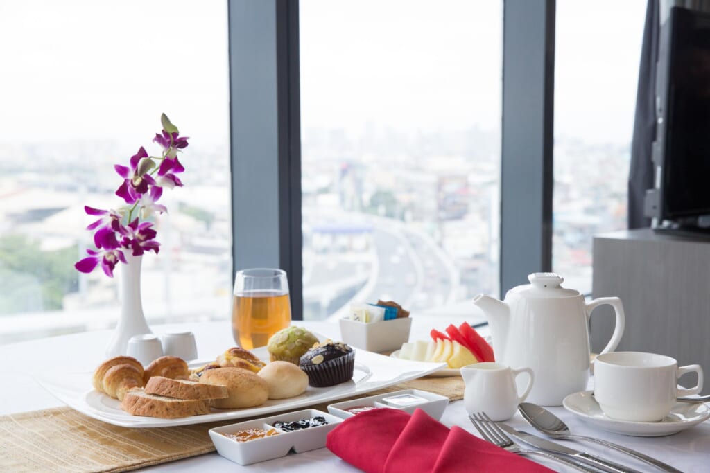 VALENTINE’S DAY PROMOS: These 7 Hotels Offer Great Deals for Love Month ...