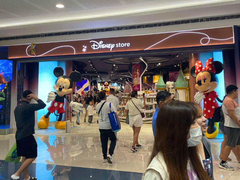 Disney Store in Pasay City: First in the Philippines and Southeast Asia ...