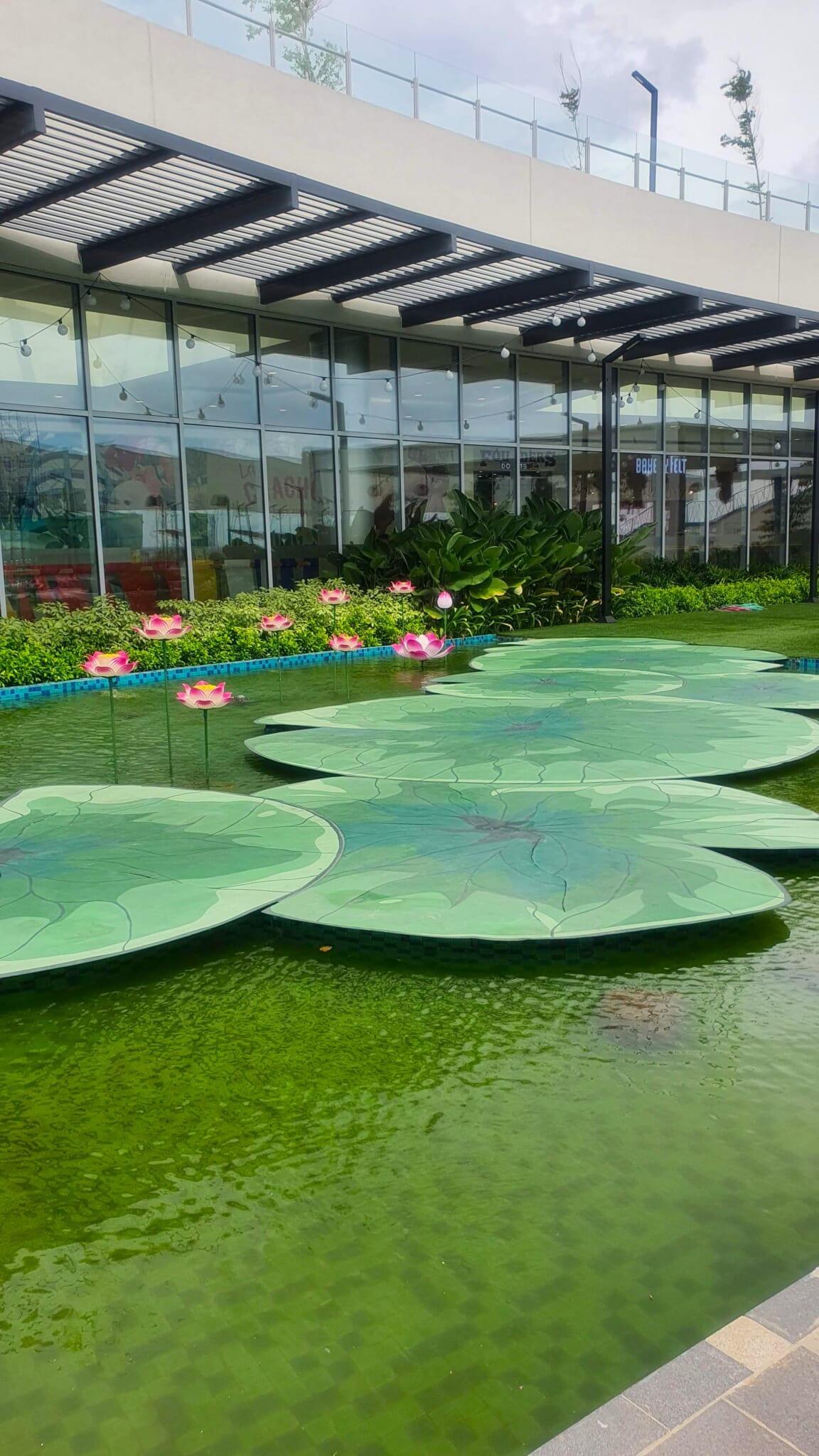 MOA Sky in Pasay: The Newest Sky-high Attraction in the Bay Area ...